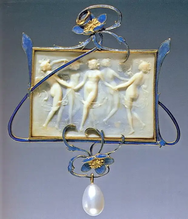 Rene Lalique / Rene Jules Lalique. Pameran ing Kremlin Moskow