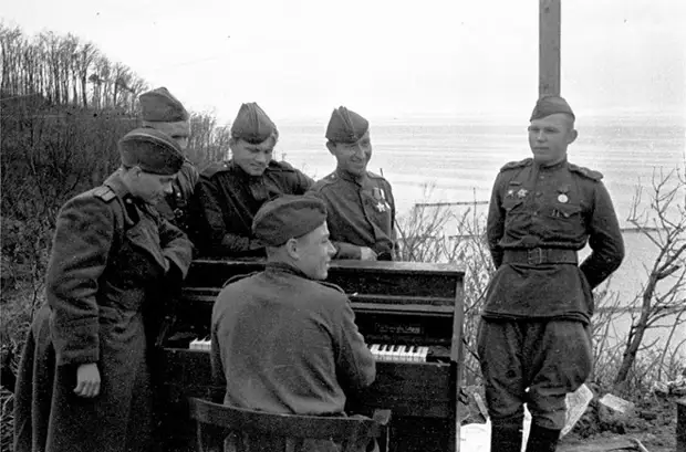 Photographies de l'Armée rouge pendant la Seconde Guerre mondiale 5_005