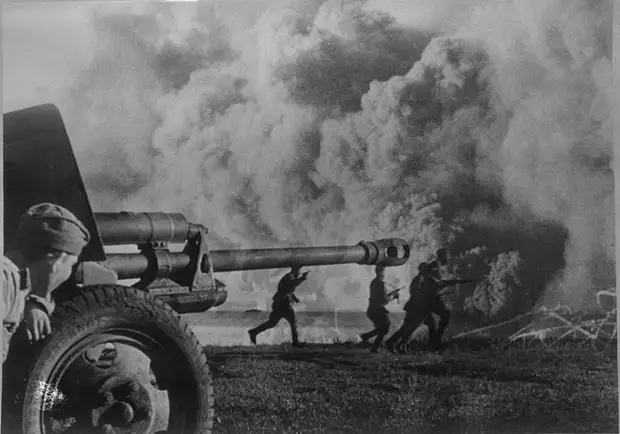 Photographies de l'Armée rouge pendant la Seconde Guerre mondiale 8_004