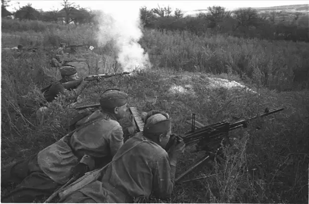 Photographies de l'Armée rouge pendant la Seconde Guerre mondiale 2_009