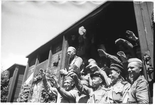 Photographies de l'Armée rouge pendant la Seconde Guerre mondiale 3_006